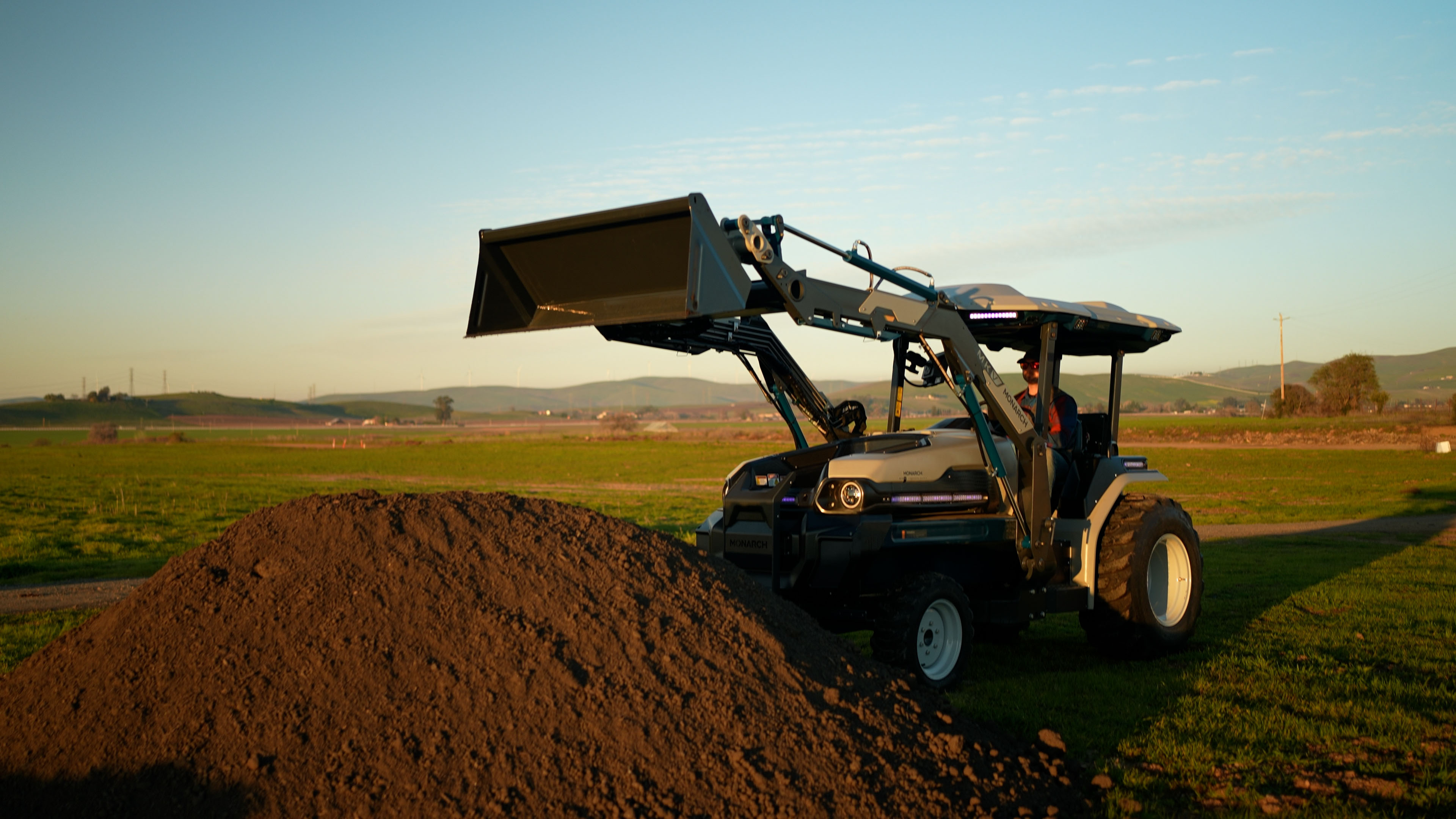 MK-V Utility Front Loader | Monarch Tractor