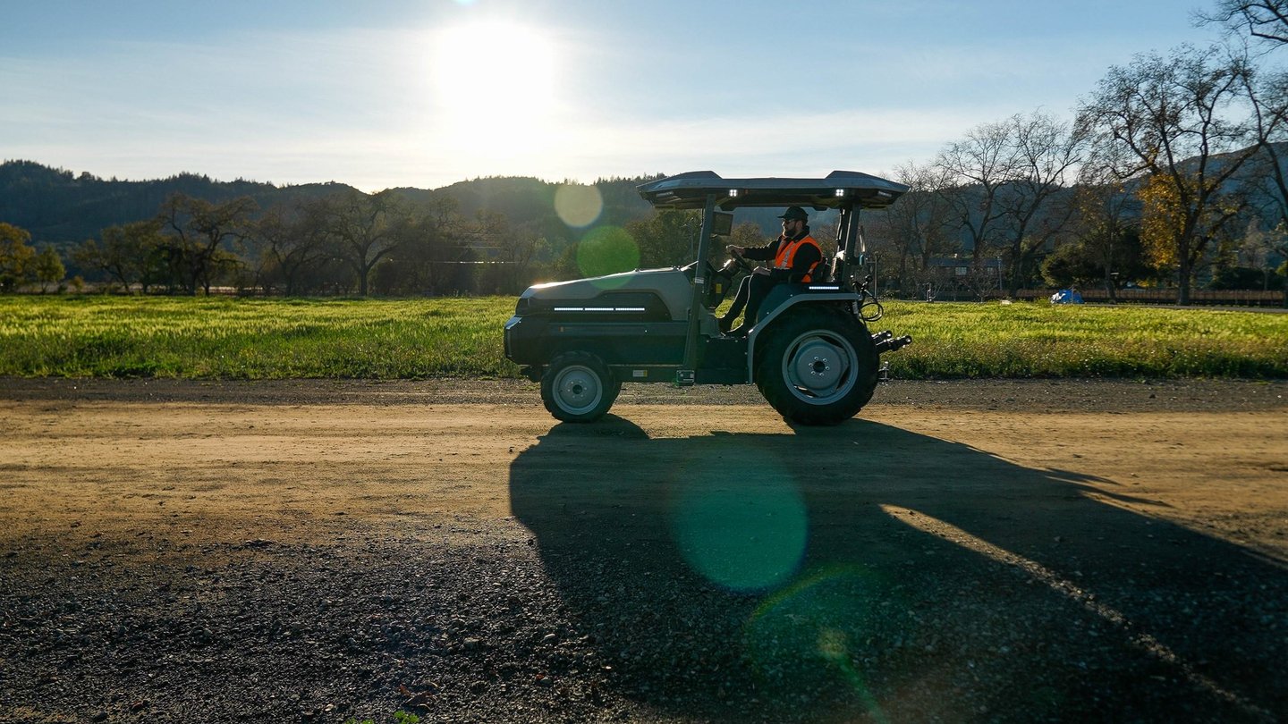 MK-V an Autonomous Electric Tractor | Monarch Tractor